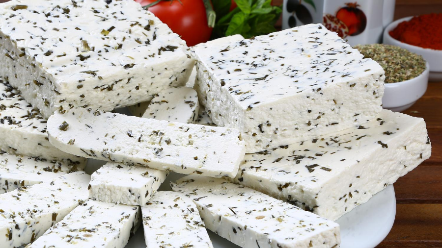 Beginners Guide: How to be a Cheese Expert While Serving Charcuterie